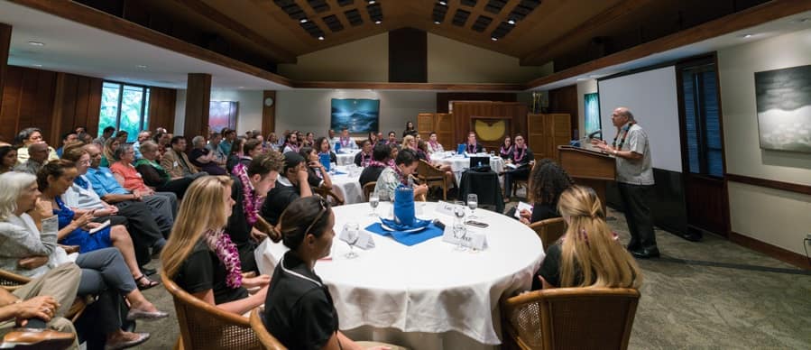 Students with Hogan Entrepreneurs Program Raise Funds for Marianist ...